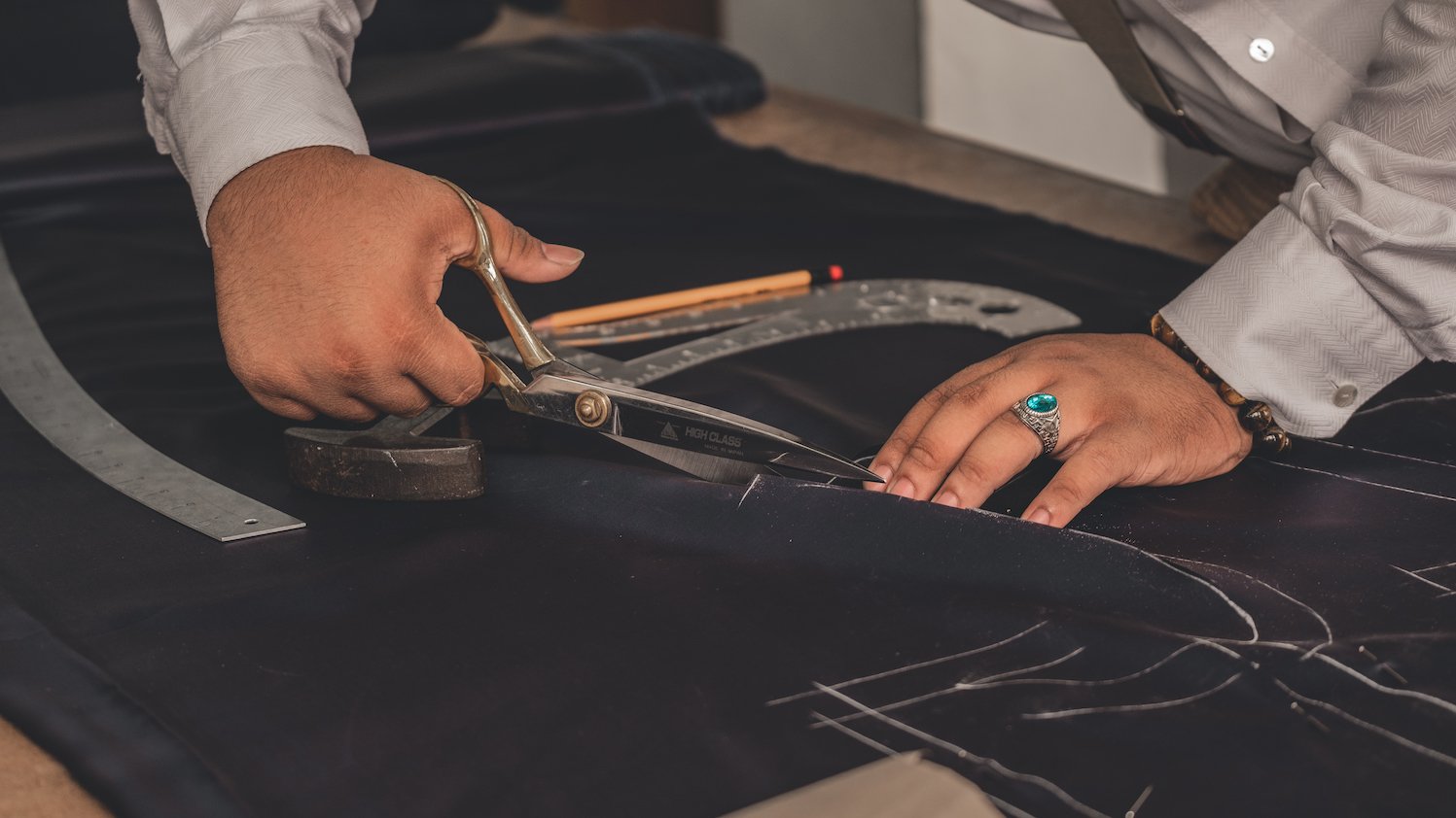 Tiño Suits & Tailoring